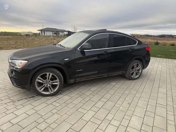 Black BMW X4 2015 in Klaipeda, with an engine capacity of 2.00 L and mileage of 189 thousand km for 16000 €, photo 4 on AUTOMOTO.COM.LV