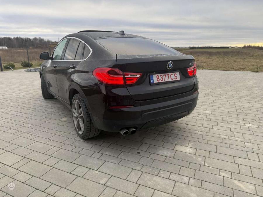 Black BMW X4 2015 in Klaipeda, with an engine capacity of 2.00 L and mileage of 189 thousand km for 16000 €, photo 5 on AUTOMOTO.COM.LV