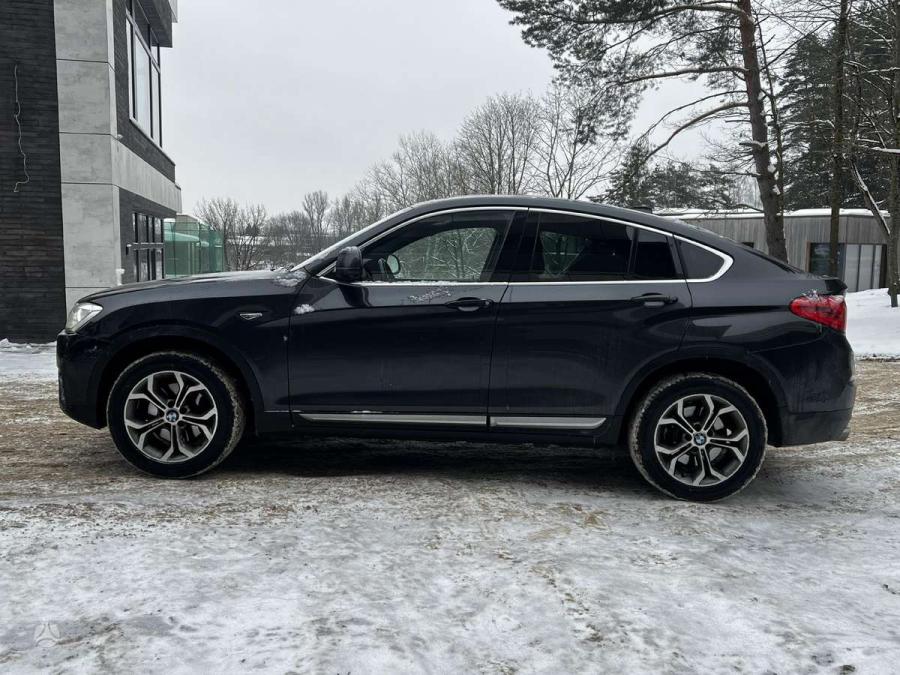 Black BMW X4 2015 in Vilnius, with an engine capacity of 2.99 L and mileage of 10 thousand km for 17999 €, photo 7 on AUTOMOTO.COM.LV