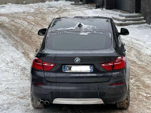 Black BMW X4 2015 in Vilnius, with an engine capacity of 2.99 L and mileage of 10 thousand km for 17999 €, photo 10 on AUTOMOTO.COM.LV