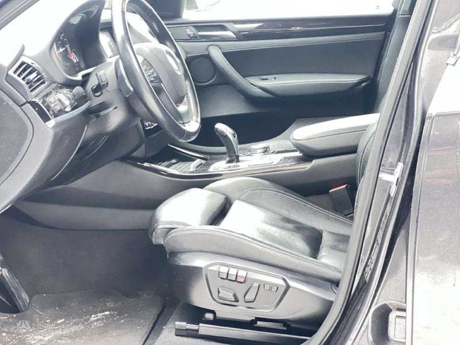 Black BMW X4 2015 in Vilnius, with an engine capacity of 2.99 L and mileage of 10 thousand km for 17999 €, photo 19 on AUTOMOTO.COM.LV