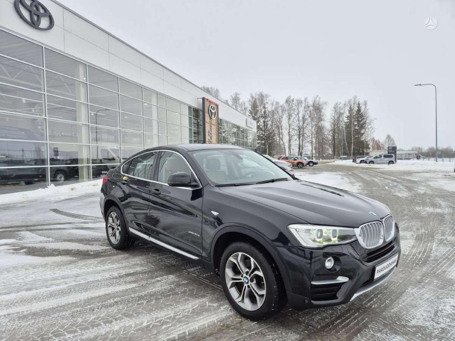 Black BMW X4 2015 in Panevezys, with an engine capacity of 2.00 L and mileage of 198 thousand km for 15750 €, photo 3 on AUTOMOTO.COM.LV