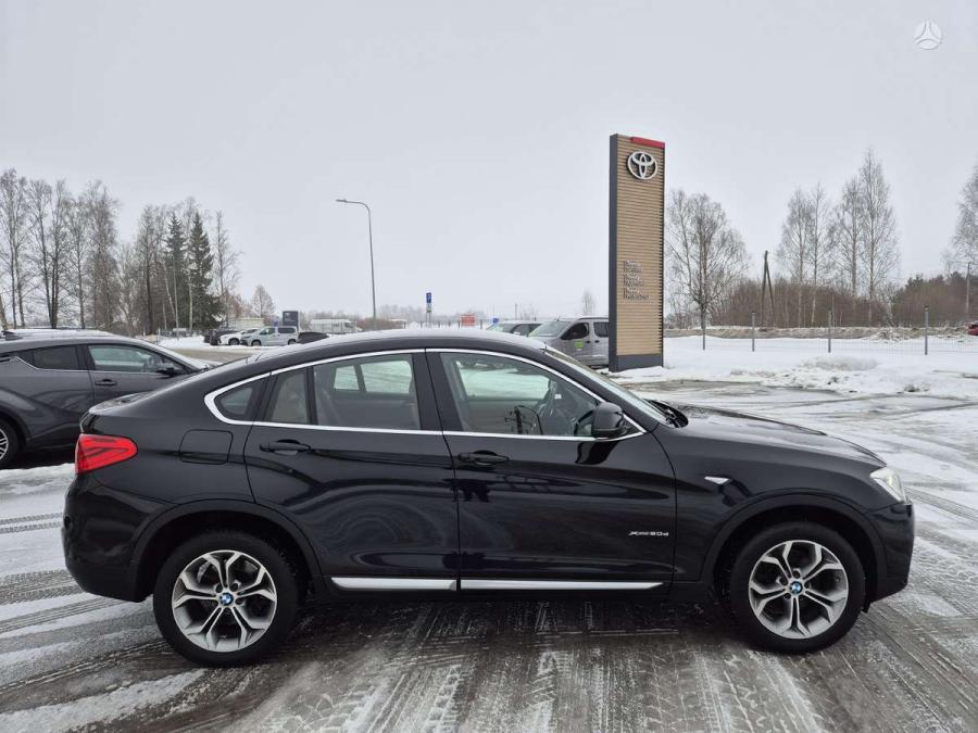 Black BMW X4 2015 in Panevezys, with an engine capacity of 2.00 L and mileage of 198 thousand km for 15750 €, photo 4 on AUTOMOTO.COM.LV