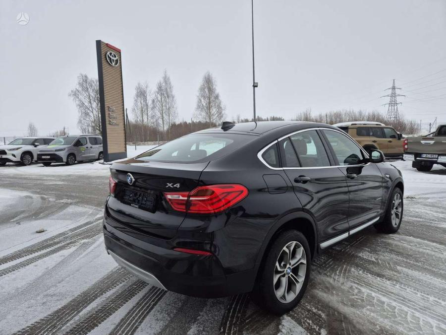 Black BMW X4 2015 in Panevezys, with an engine capacity of 2.00 L and mileage of 198 thousand km for 15750 €, photo 5 on AUTOMOTO.COM.LV