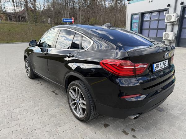 Black BMW X4 2015 in Vilnius, with an engine capacity of 2.00 L and mileage of 199 thousand km for 16250 €, photo 5 on AUTOMOTO.COM.LV