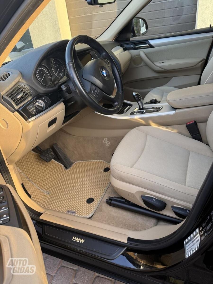 Black BMW X4 2015 in Vilnius, with an engine capacity of 2.00 L and mileage of 199 thousand km for 16250 €, photo 10 on AUTOMOTO.COM.LV