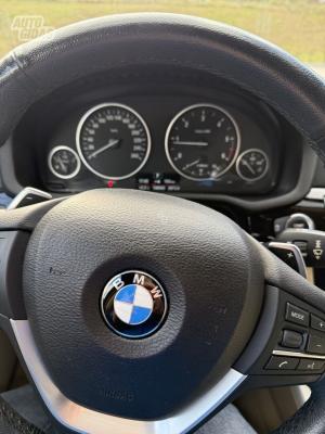 Black BMW X4 2015 in Vilnius, with an engine capacity of 2.00 L and mileage of 199 thousand km for 16250 €, photo 17 on AUTOMOTO.COM.LV