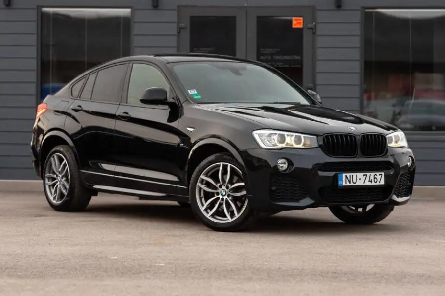 Black BMW X4 2015 in Jelgava, with an engine capacity of 2.00 L and mileage of 240 thousand km for 20950 €, photo 1 on AUTOMOTO.COM.LV