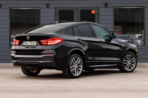 Melns BMW X4 2015 Jelgava, ar dzinēja tilpumu 2.00 L un nobraukumu 240 tūkst. km par 20950 €, foto 4 vietnē AUTOMOTO.COM.LV