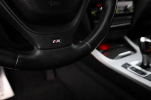 Black BMW X4 2015 in Jelgava, with an engine capacity of 2.00 L and mileage of 240 thousand km for 20950 €, photo 15 on AUTOMOTO.COM.LV
