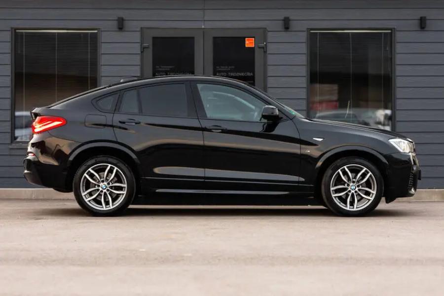Black BMW X4 2015 in Jelgava, with an engine capacity of 2.00 L and mileage of 240 thousand km for 20950 €, photo 18 on AUTOMOTO.COM.LV