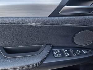 Melns BMW X4 2015 Jēkabpils, ar dzinēja tilpumu 2.00 L un nobraukumu 193 tūkst. km par 17990 €, foto 16 vietnē AUTOMOTO.COM.LV