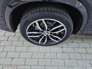 Melns BMW X4 2015 Jēkabpils, ar dzinēja tilpumu 2.00 L un nobraukumu 193 tūkst. km par 17990 €, foto 21 vietnē AUTOMOTO.COM.LV