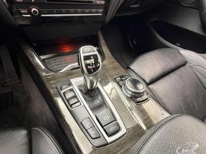 Black BMW X4 2015 in Vilnius, with an engine capacity of 2.00 L and mileage of 206 thousand km for 10900 €, photo 27 on AUTOMOTO.COM.LV