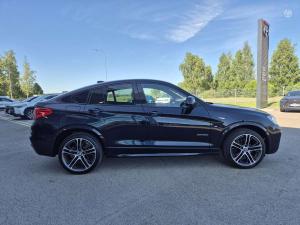 Black BMW X4 2015 in Panevezys, with an engine capacity of 2.00 L and mileage of 401 thousand km for 12650 €, photo 5 on AUTOMOTO.COM.LV