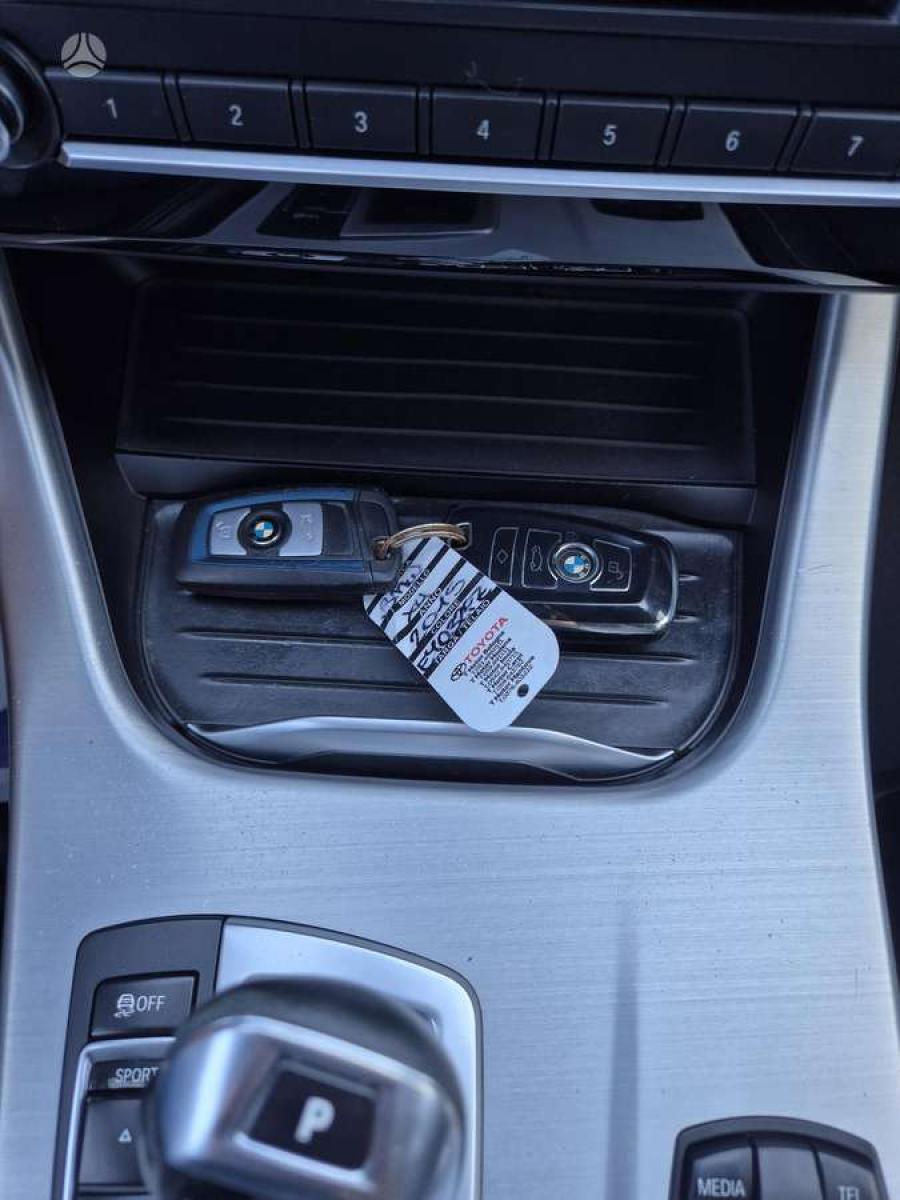 Black BMW X4 2015 in Panevezys, with an engine capacity of 2.00 L and mileage of 401 thousand km for 12650 €, photo 21 on AUTOMOTO.COM.LV