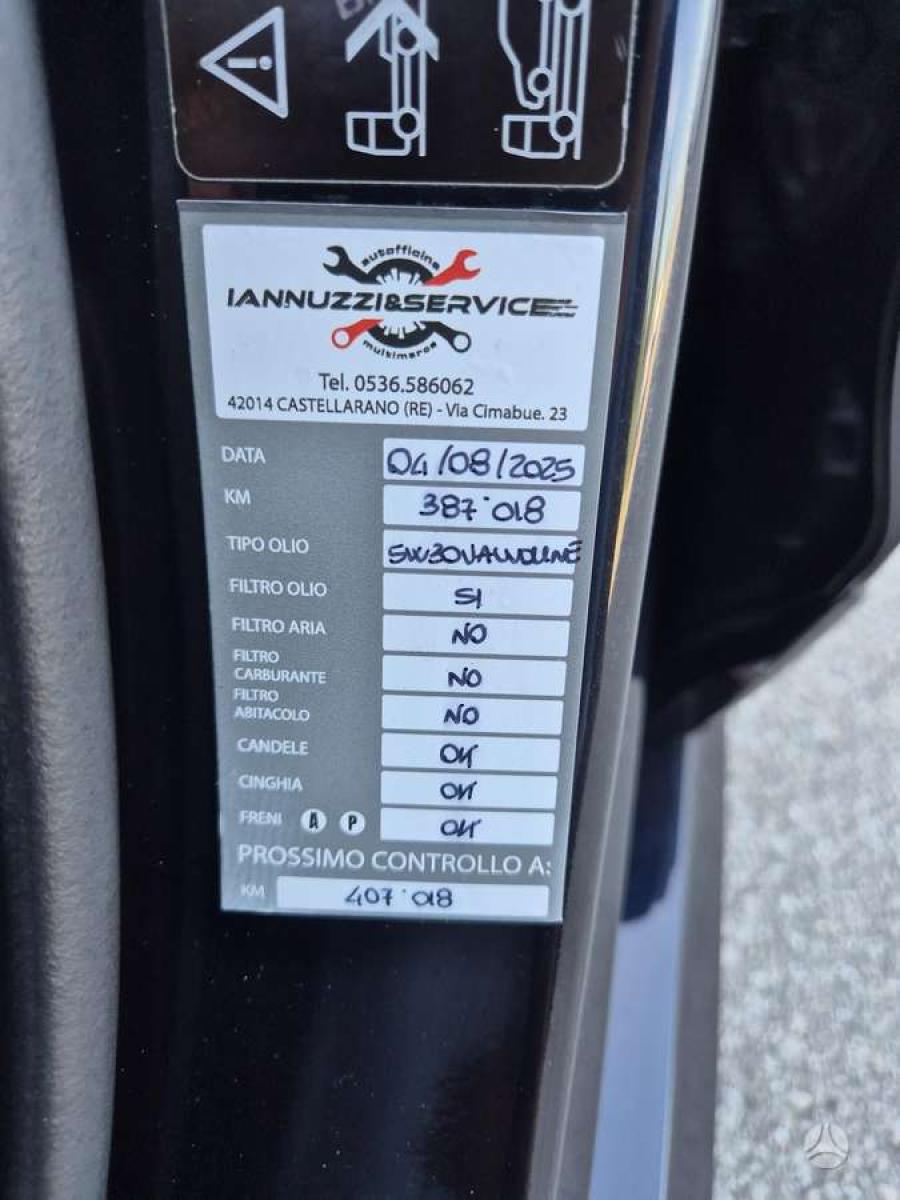 Black BMW X4 2015 in Panevezys, with an engine capacity of 2.00 L and mileage of 401 thousand km for 12650 €, photo 24 on AUTOMOTO.COM.LV