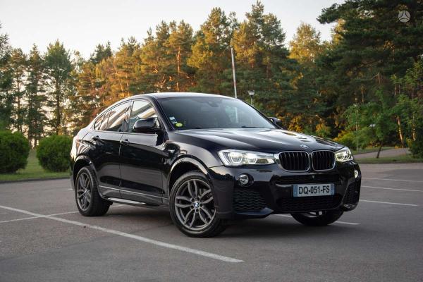 Black BMW X4 2015 in Elektrenai, with an engine capacity of 2.00 L and mileage of 282 thousand km for 17300 €, photo 1 on AUTOMOTO.COM.LV