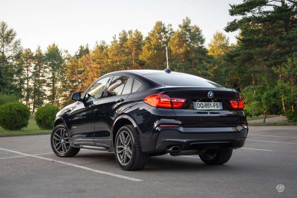 Black BMW X4 2015 in Elektrenai, with an engine capacity of 2.00 L and mileage of 282 thousand km for 17300 €, photo 3 on AUTOMOTO.COM.LV