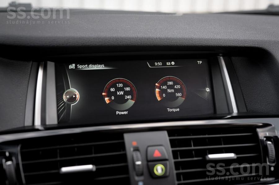 Black BMW X4 2015 in Talsi, with an engine capacity of 3.00 L and mileage of 226 thousand km for 15950 €, photo 21 on AUTOMOTO.COM.LV