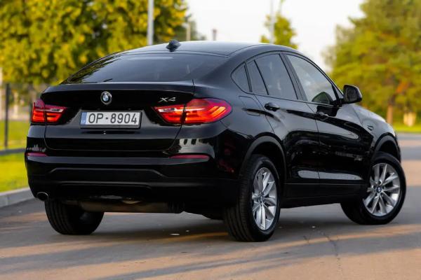 Melns BMW X4 2015 Jelgava, ar dzinēja tilpumu 2.00 L un nobraukumu 190 tūkst. km par 14500 €, foto 4 vietnē AUTOMOTO.COM.LV