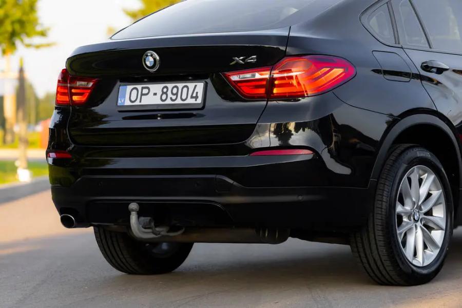 Melns BMW X4 2015 Jelgava, ar dzinēja tilpumu 2.00 L un nobraukumu 190 tūkst. km par 14500 €, foto 8 vietnē AUTOMOTO.COM.LV