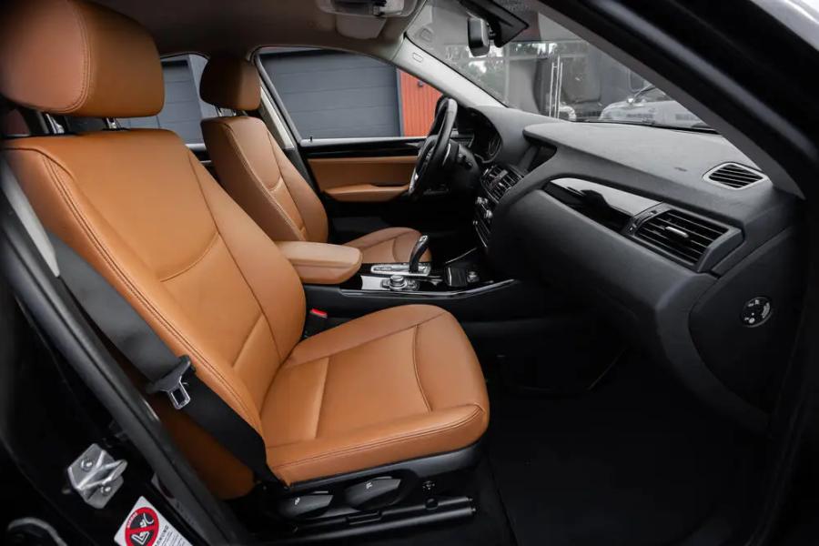 Melns BMW X4 2015 Jelgava, ar dzinēja tilpumu 2.00 L un nobraukumu 190 tūkst. km par 14500 €, foto 9 vietnē AUTOMOTO.COM.LV