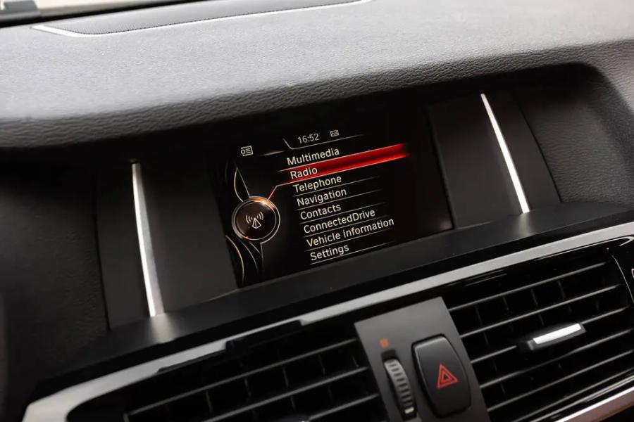 Melns BMW X4 2015 Jelgava, ar dzinēja tilpumu 2.00 L un nobraukumu 190 tūkst. km par 14500 €, foto 22 vietnē AUTOMOTO.COM.LV