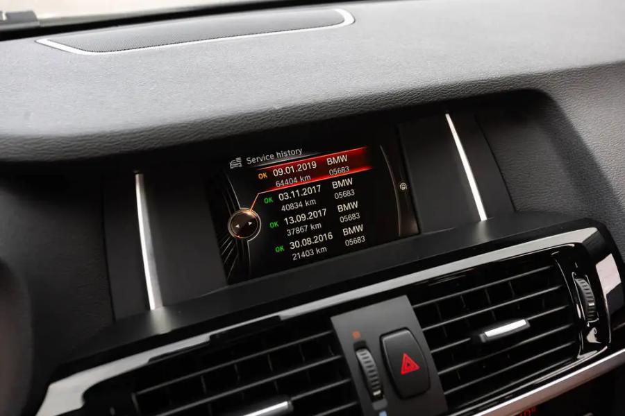 Melns BMW X4 2015 Jelgava, ar dzinēja tilpumu 2.00 L un nobraukumu 190 tūkst. km par 14500 €, foto 25 vietnē AUTOMOTO.COM.LV