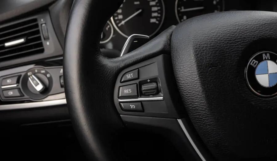 Melns BMW X4 2015 Jelgava, ar dzinēja tilpumu 2.00 L un nobraukumu 190 tūkst. km par 14500 €, foto 28 vietnē AUTOMOTO.COM.LV