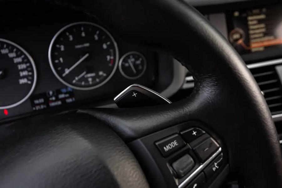 Melns BMW X4 2015 Jelgava, ar dzinēja tilpumu 2.00 L un nobraukumu 190 tūkst. km par 14500 €, foto 29 vietnē AUTOMOTO.COM.LV