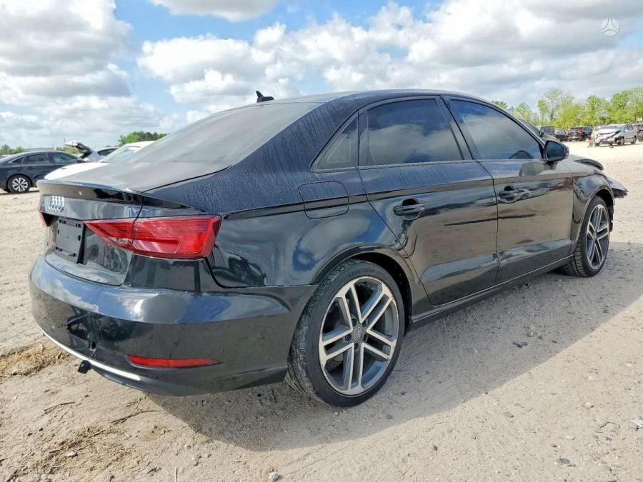 Black BMW X4 2015 in Siauliai, with an engine capacity of 2.98 L and mileage of 88 thousand km for 8300 €, photo 5 on AUTOMOTO.COM.LV