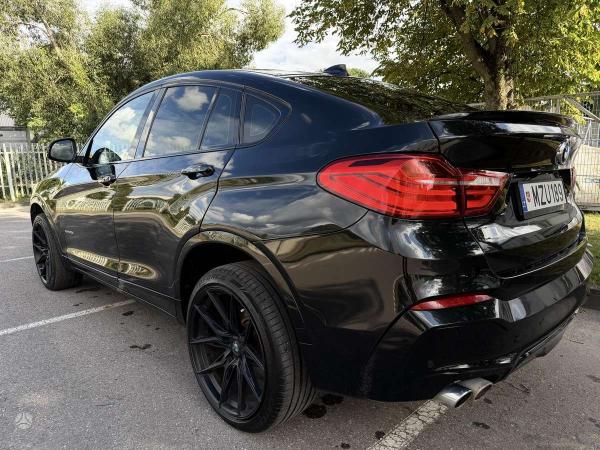 Black BMW X4 2015 in Kaunas, with an engine capacity of 2.99 L and mileage of 273 thousand km for 13500 €, photo 3 on AUTOMOTO.COM.LV