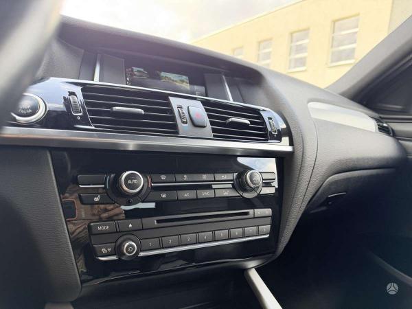 Black BMW X4 2015 in Kaunas, with an engine capacity of 2.99 L and mileage of 273 thousand km for 13500 €, photo 7 on AUTOMOTO.COM.LV