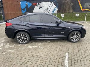 Black BMW X4 2016 in Klaipeda, with an engine capacity of 2.00 L and mileage of 266 thousand km for 15000 €, photo 4 on AUTOMOTO.COM.LV