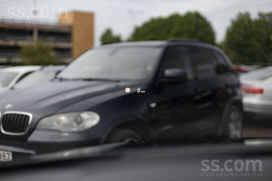 Black BMW X4 2016 in Riga, with an engine capacity of 3.00 L and mileage of 291 thousand km for 18990 €, photo 31 on AUTOMOTO.COM.LV