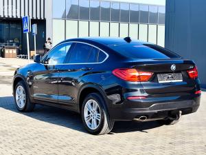 Black BMW X4 2016 in Siauliai, with an engine capacity of 2.00 L and mileage of 303 thousand km for 14990 €, photo 6 on AUTOMOTO.COM.LV