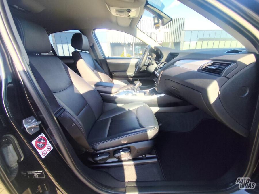 Black BMW X4 2016 in Siauliai, with an engine capacity of 2.00 L and mileage of 303 thousand km for 14990 €, photo 23 on AUTOMOTO.COM.LV