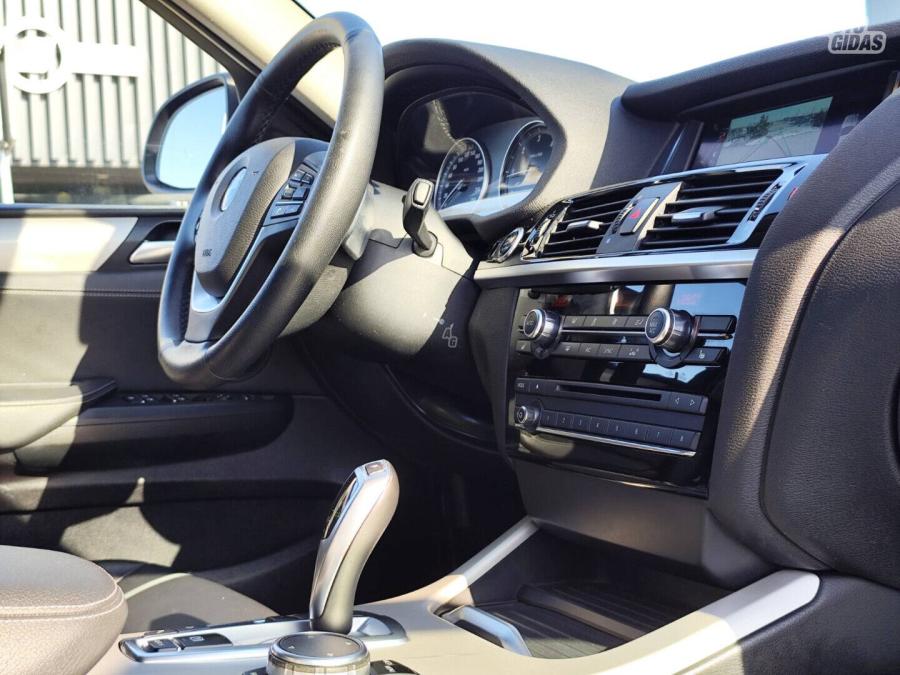 Black BMW X4 2016 in Siauliai, with an engine capacity of 2.00 L and mileage of 303 thousand km for 14990 €, photo 24 on AUTOMOTO.COM.LV