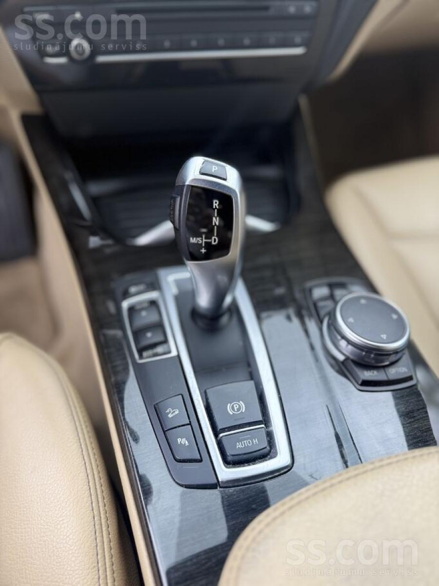 Black BMW X4 2016 in Daugavpils, with an engine capacity of 2.00 L and mileage of 230 thousand km for 16000 €, photo 6 on AUTOMOTO.COM.LV