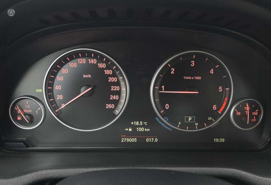 Black BMW X4 2016 in Panevezys, with an engine capacity of 2.00 L and mileage of 279 thousand km for 13499 €, photo 21 on AUTOMOTO.COM.LV