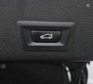 Black BMW X4 2016 in Panevezys, with an engine capacity of 2.00 L and mileage of 279 thousand km for 13499 €, photo 29 on AUTOMOTO.COM.LV