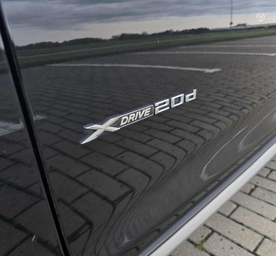 Black BMW X4 2016 in Panevezys, with an engine capacity of 2.00 L and mileage of 279 thousand km for 13499 €, photo 33 on AUTOMOTO.COM.LV