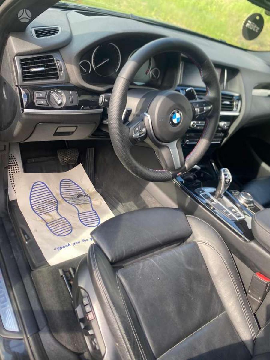 Black BMW X4 2016 in Vilnius, with an engine capacity of 3.00 L and mileage of 195 thousand km for 21450 €, photo 9 on AUTOMOTO.COM.LV