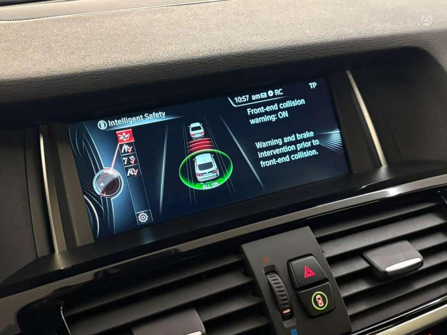 Black BMW X4 2016 in Marijampole, with an engine capacity of 2.99 L and mileage of 254 thousand km for 17700 €, photo 9 on AUTOMOTO.COM.LV