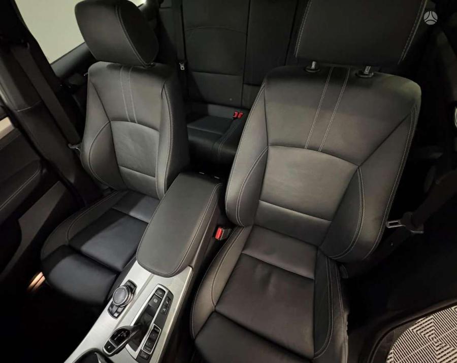 Black BMW X4 2016 in Marijampole, with an engine capacity of 2.99 L and mileage of 254 thousand km for 17700 €, photo 26 on AUTOMOTO.COM.LV