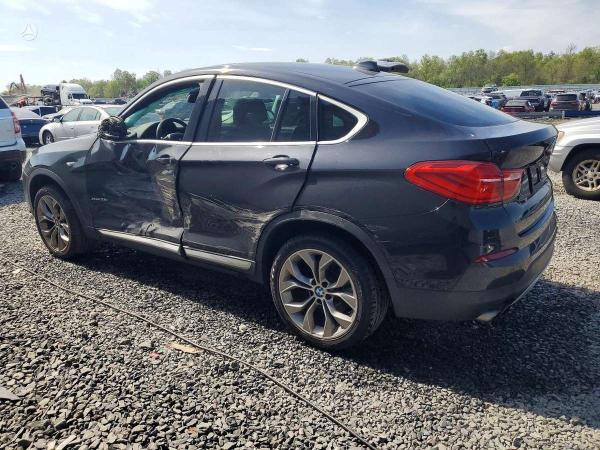 BMW X4 2016 in Mazeikiai on AUTOMOTO.COM.LV Black BMW X4 2016 in Mazeikiai, with an engine capacity of 2.98 L and mileage of 140 thousand km for 8500 €, photo 5 on AUTOMOTO.COM.LV
