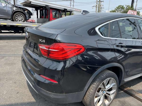 BMW X4 2016 in Mazeikiai on AUTOMOTO.COM.LV Black BMW X4 2016 in Mazeikiai, with an engine capacity of 2.98 L and mileage of 140 thousand km for 8500 €, photo 7 on AUTOMOTO.COM.LV