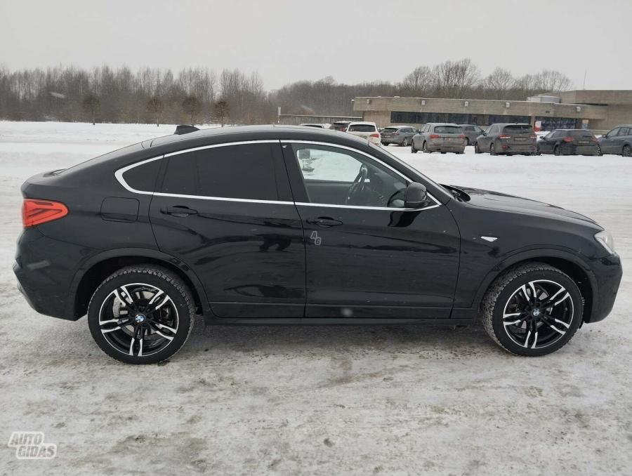 Black BMW X4 2017 in Kaunas, with an engine capacity of 2.00 L and mileage of 277 thousand km for 15700 €, photo 7 on AUTOMOTO.COM.LV