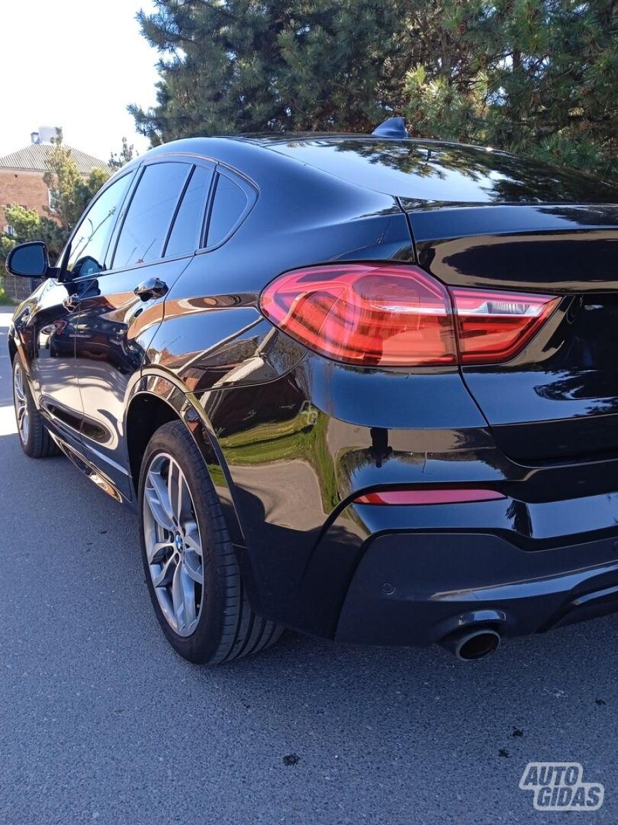 Black BMW X4 2017 in Kaunas, with an engine capacity of 3.00 L and mileage of 79 thousand km for 24500 €, photo 3 on AUTOMOTO.COM.LV